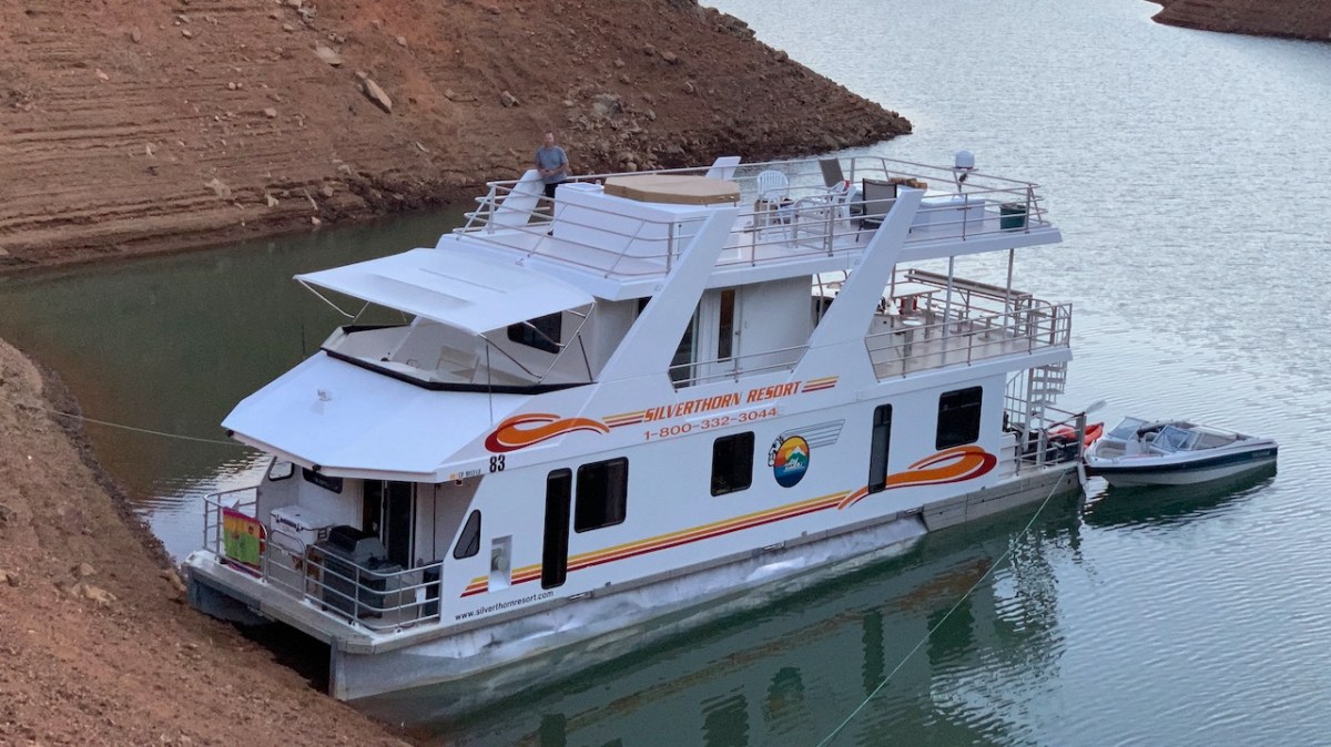 Houseboating on Lake Shasta — a Series of Misadventures – Itinerant ...